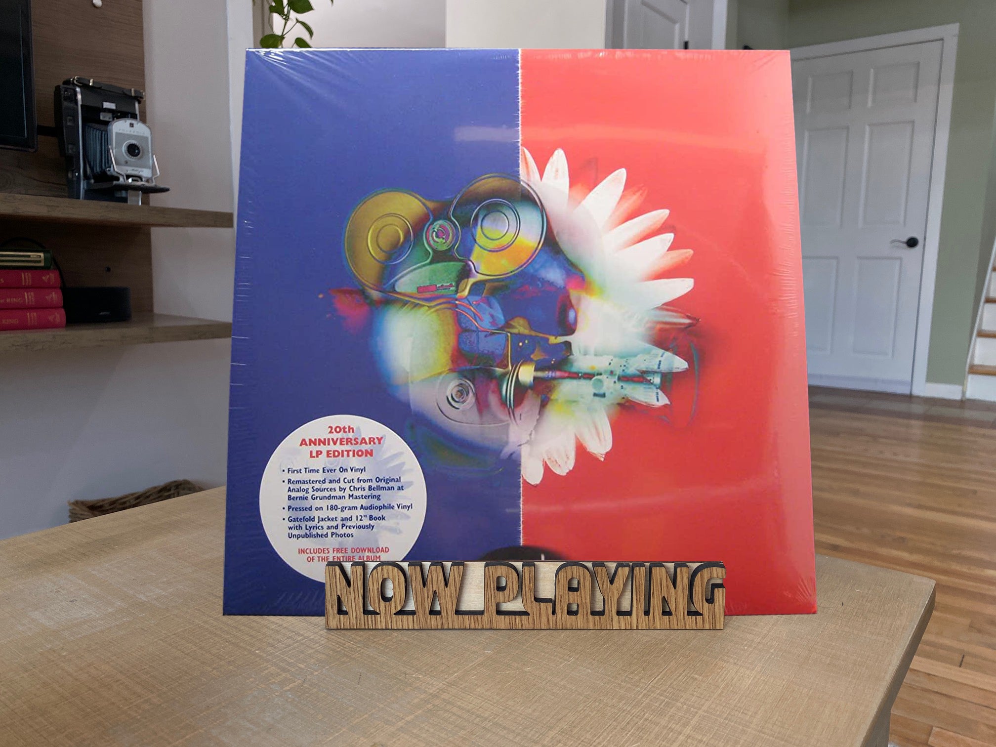 Wood record Display Now Playing (Record not included) – Wicked Leap